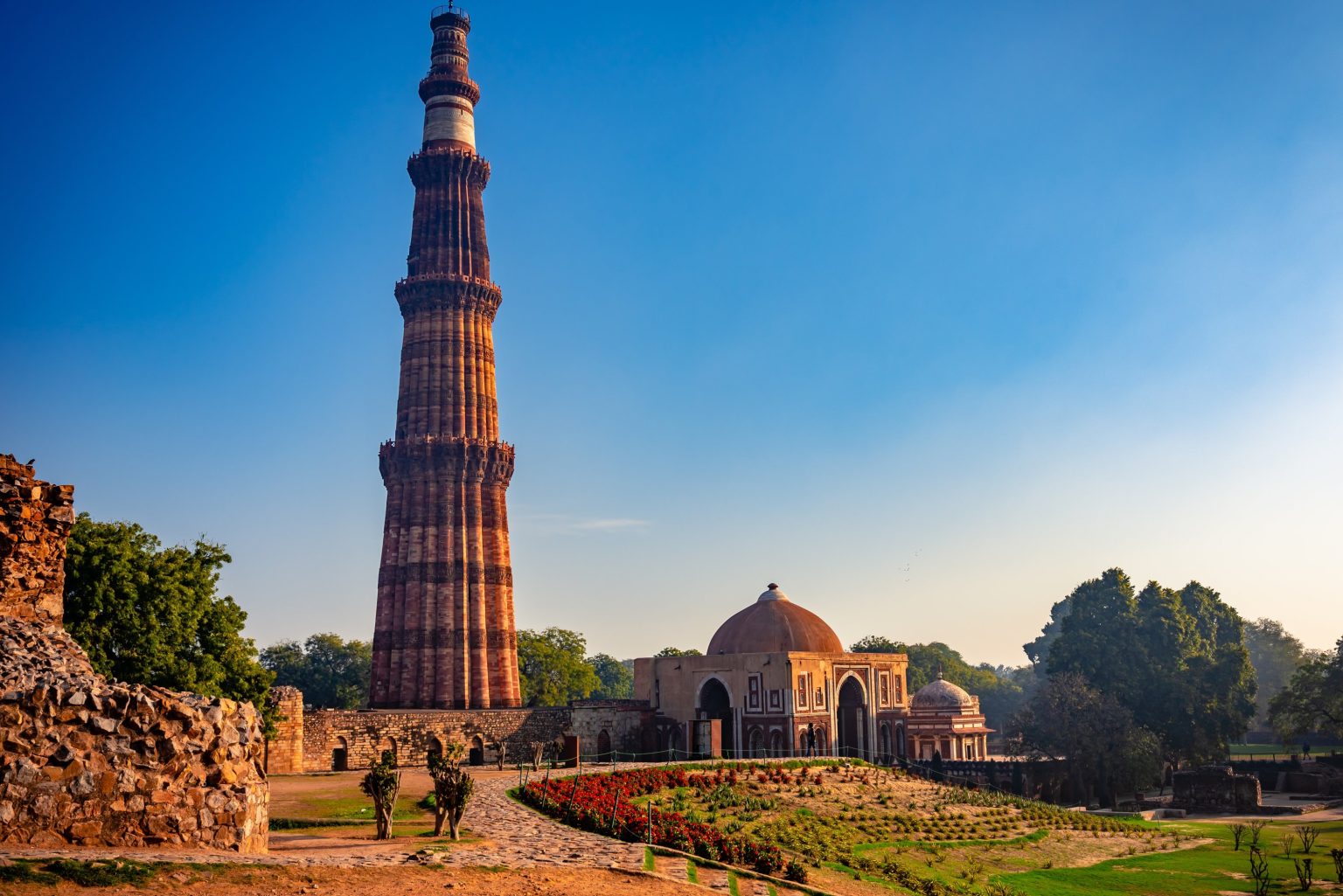 Mosque Architecture In India - Minarets, Mihrab & Minbar