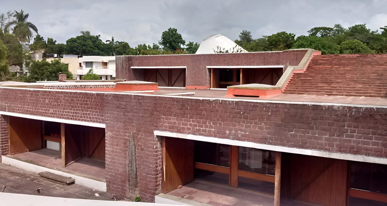 The ‘Maze’ Like Architecture of Bharat Bhavan, Bhopal - Abirpothi