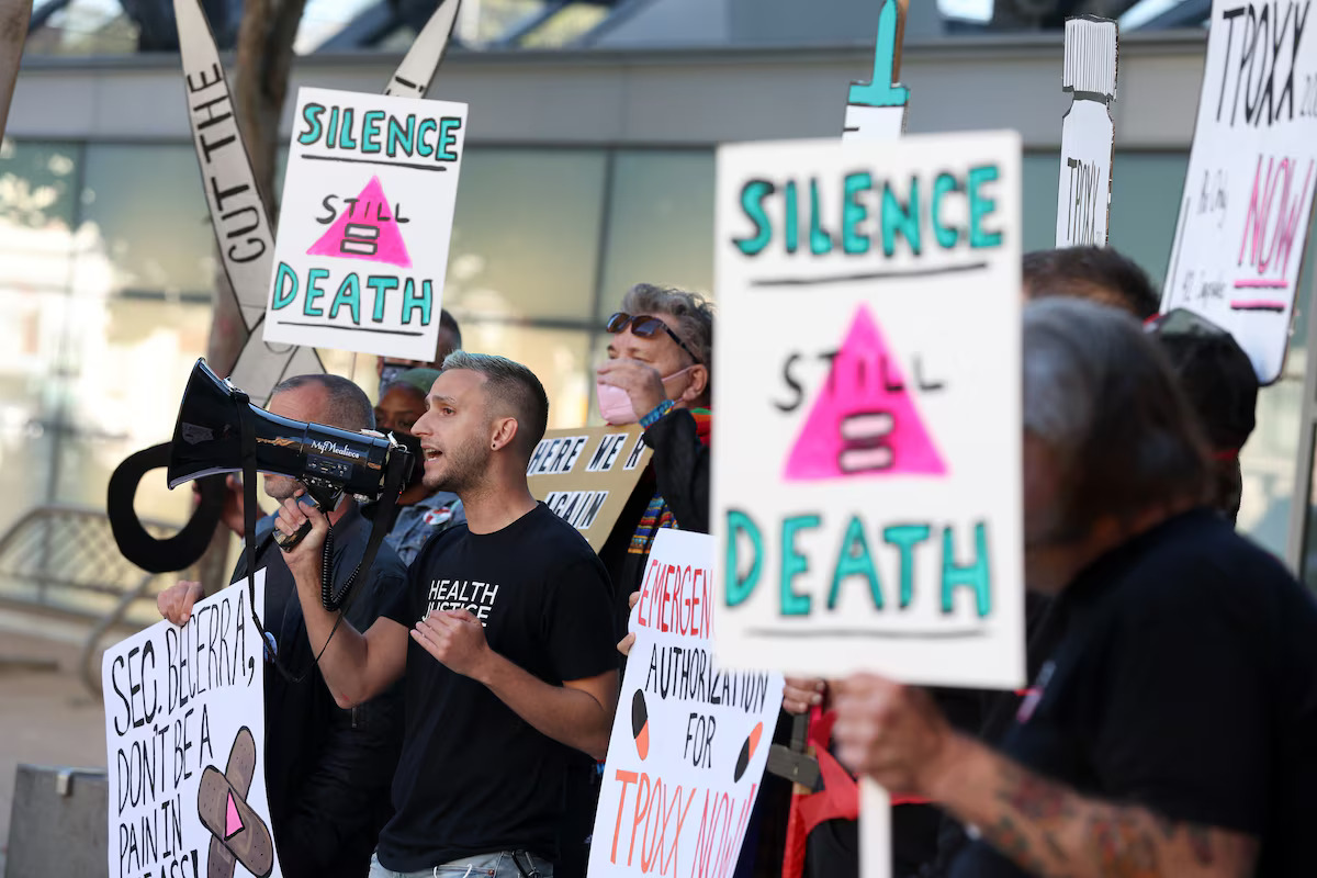 Pink Triangle: A Symbol of Gay Liberation - Abirpothi