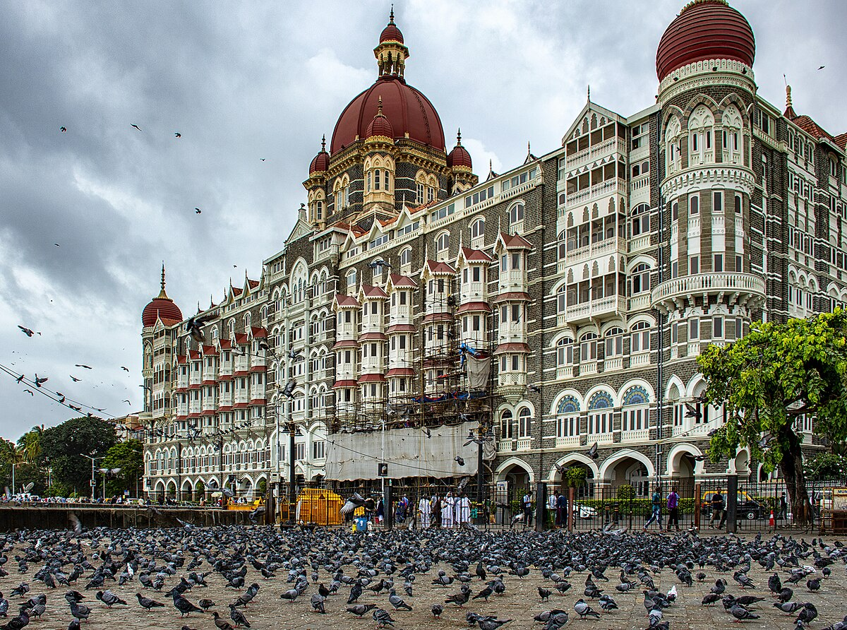 Top 11 Must-Visit Iconic Landmarks of Mumbai - Abirpothi