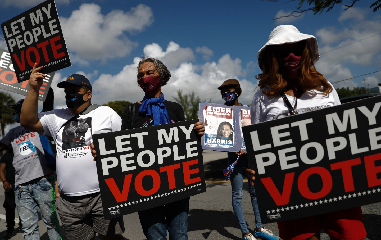 Visual Divides: A Comparative Analysis of Democratic and Republican ...