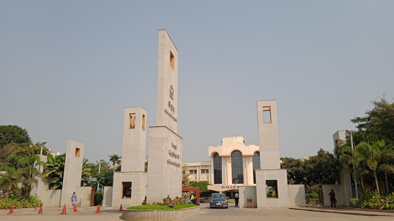 Most Beautiful College Campuses In India - Abirpothi