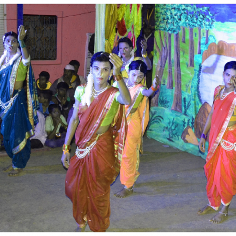 A Glimpse into Maharashtra's Rich Artistic Traditions: Dance, Music ...