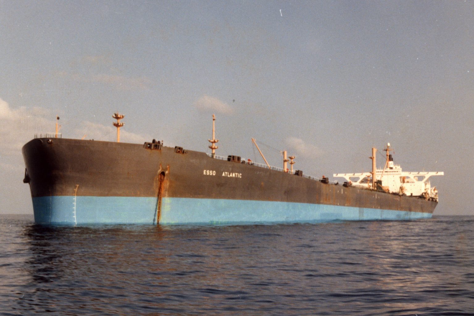 List of 10 Biggest Ships In The World - Abirpothi