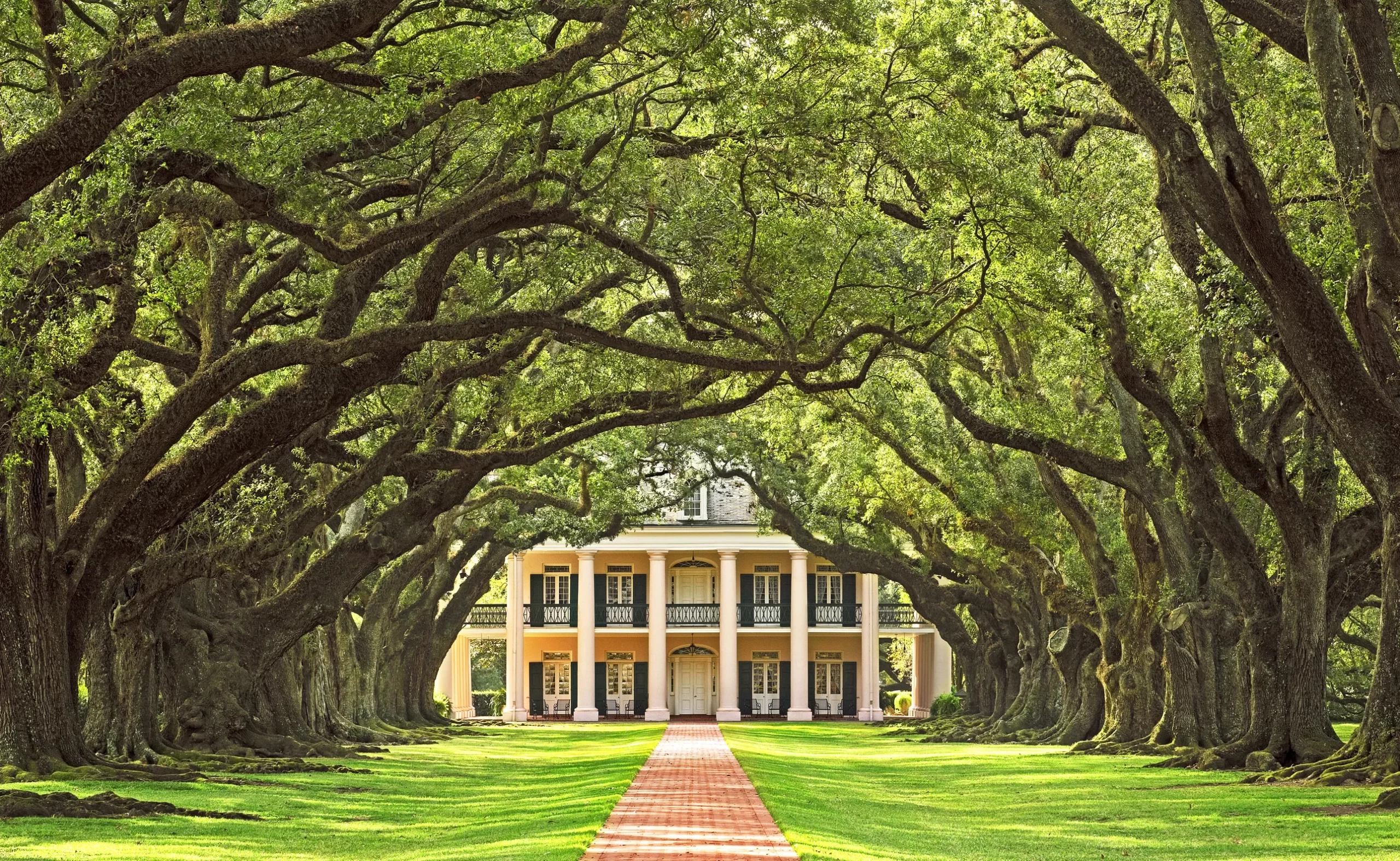 The Timeless Elegance of Antebellum Architecture: A Journey Through ...